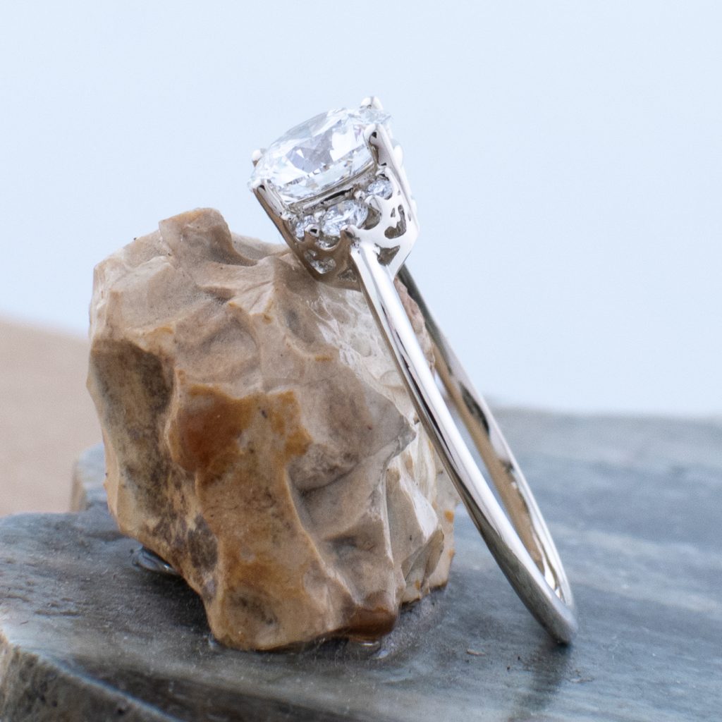 Dainty Arc-Framed Ring with 1 Carat Lab-Grown Diamond Center - Teneff ...