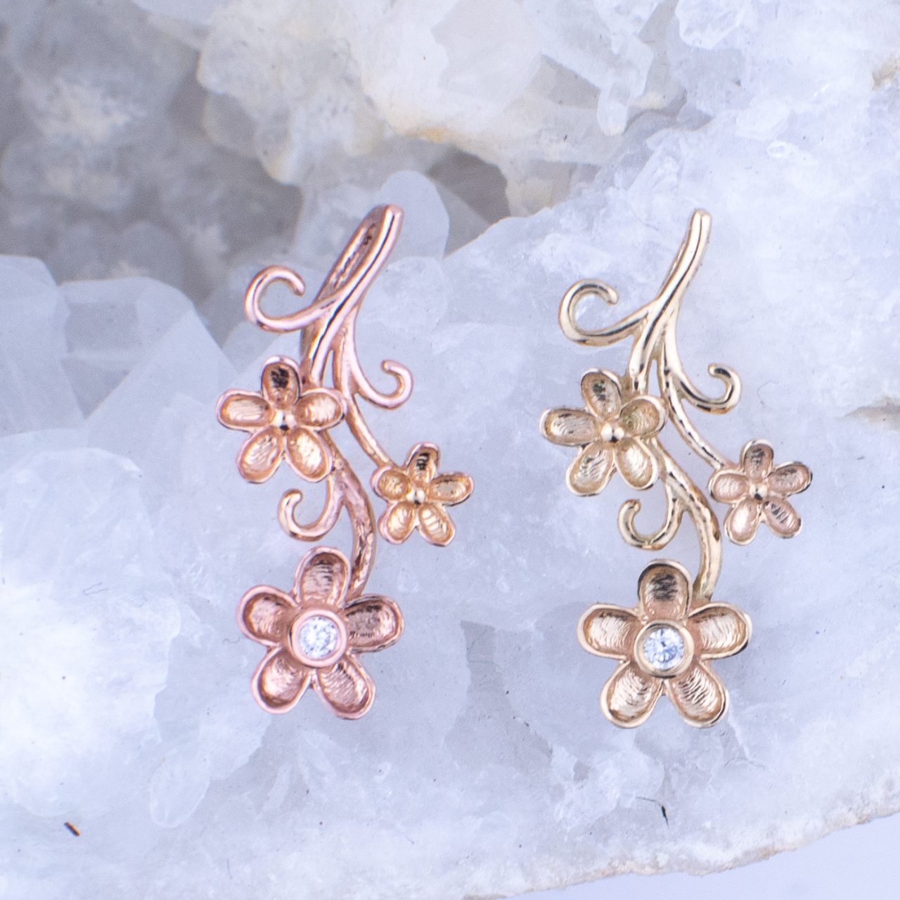 Delicate Flower Pendant with Lab-Grown Diamond Accent - Teneff Jewelry
